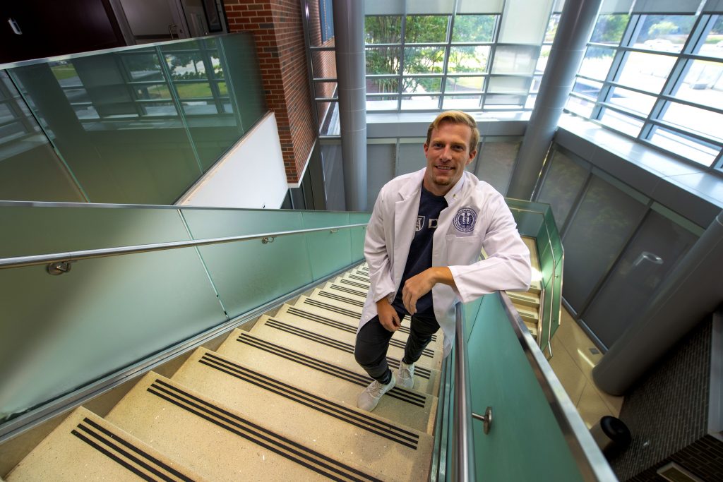 First Look: Connecting through the heart – Magazines